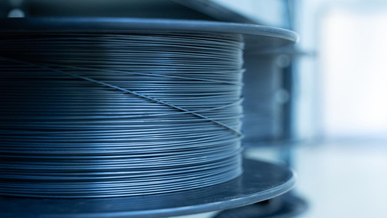 Manufacturing, Stent Wire Inspection, EDX, Microstructure | ZEISS | SEM